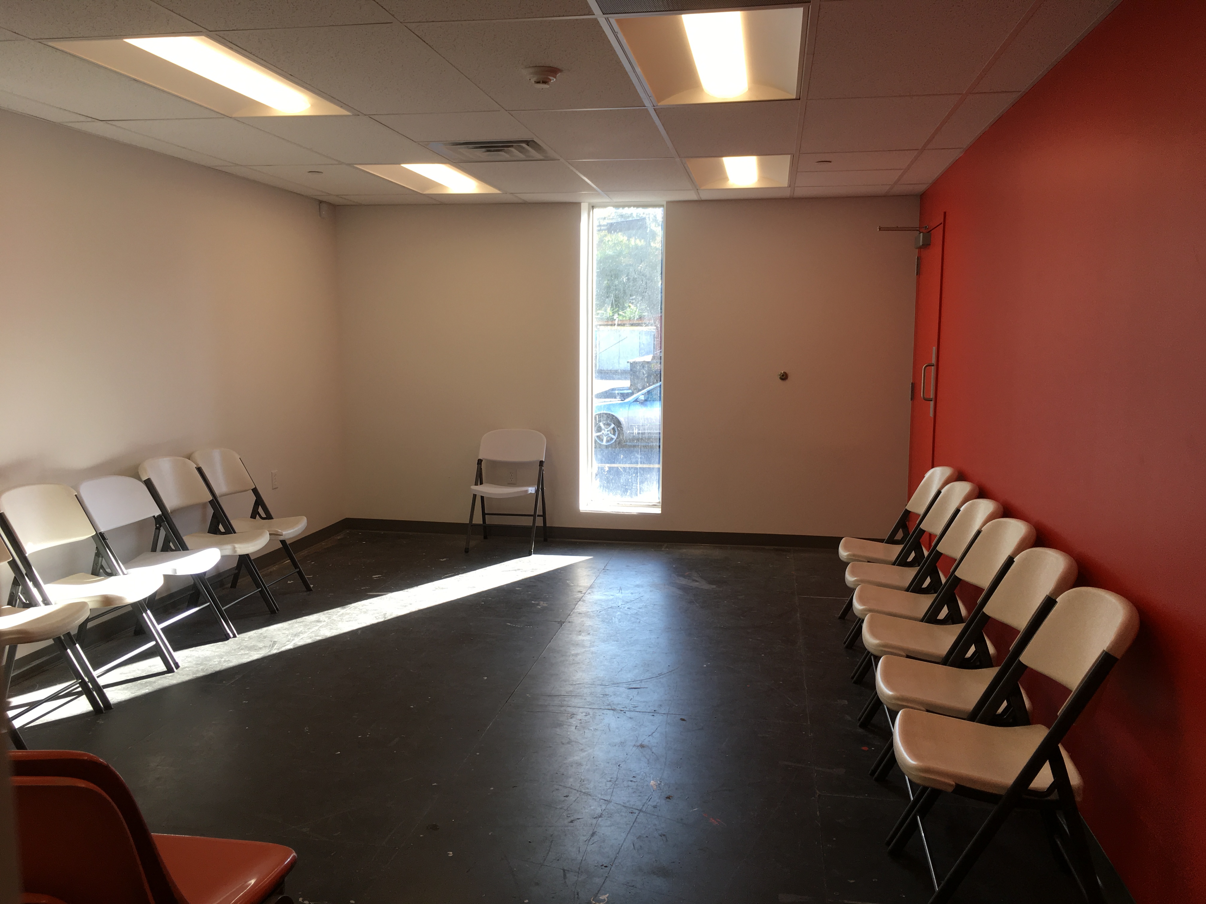 The Studio Classroom | Meeting Rm | SHADOWLAND STAGES